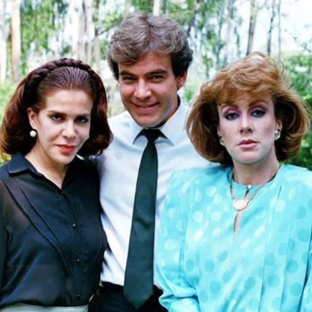 Así luce en la actualidad el elenco principal de “Rosa salvaje” a 33 ...